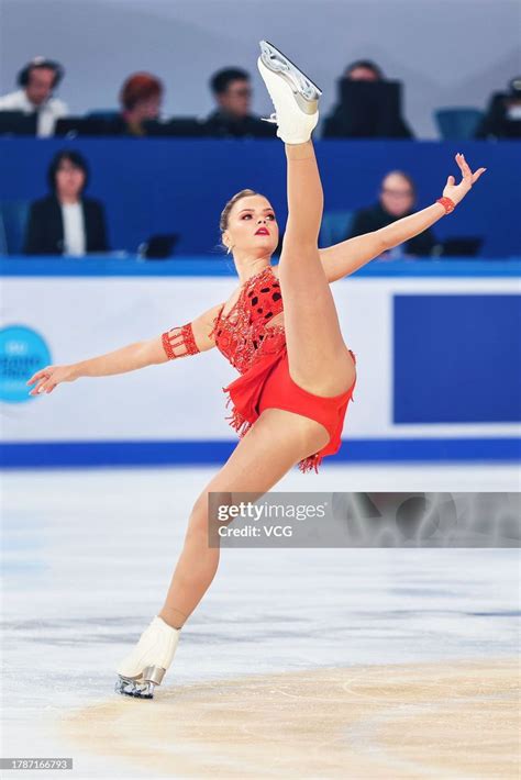 Loena Hendrickx Of Belgium Performs During The Women S Short Program