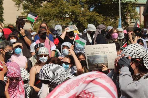 What Countries Can Wear Keffiyeh Rose Scarves And Shawls