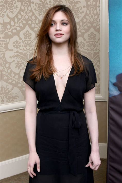 India Eisley Nude Photos And Videos Celeb Masta