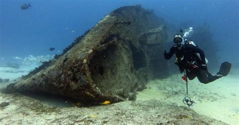 Cancun Tauchgänge Schiffswrack C oder C Riff zertifizierte Taucher GetYourGuide