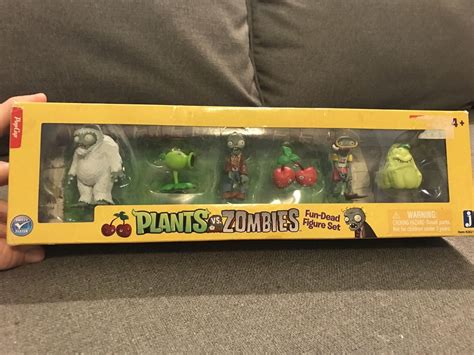 Plants Vs Zombies Fun Dead Figure Set 1876254675