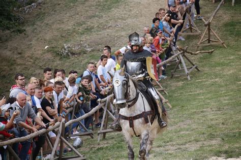 Ania Mama Agnieszki Zamek Ogrodzieniec I XX Turniej Rycerski