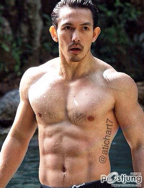 แค่ผู้ชายถอดเสื้อ