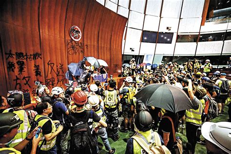 【黑暴找數】王宗堯等6人暴動表證成立 香港文匯報