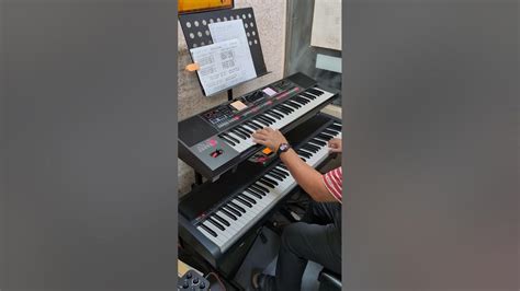 曲目：戀曲1990 在職場上工作時這首戀曲1990整晚被點歌的頻率之高整個晚上下來最多有可能要彈超過30遍以上跟不同時期的夢醒時分，海上花