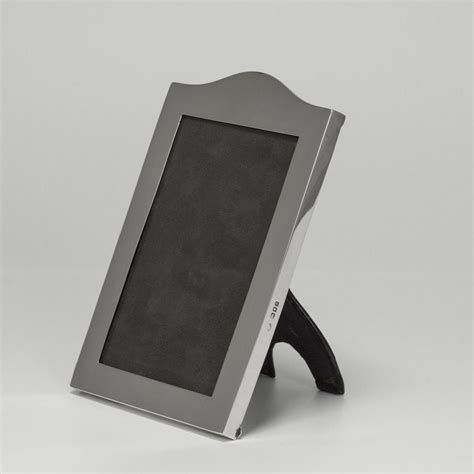 Bentleys London Shop Objects Arched Top Small Silver Frame