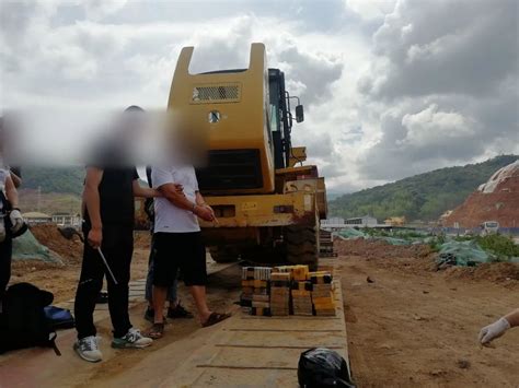 缉毒警察自述：毒贩的血几乎沾在了我伤口上 审讯时他说有艾滋病凤凰网