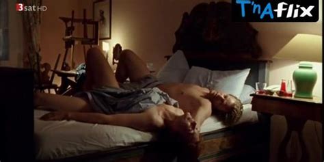 Aglaia Szyszkowitz Sexy Scene In Heute Heiratet Mein Mann