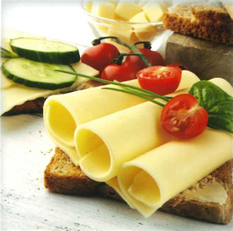 楽天市場冷蔵 六甲バター QBB 給食用スライスチーズ20 20GX10枚入 学校給食 業務用 給食 子供 お弁当 国産 安心