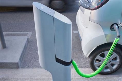 Evre Partners With Hiranandani To Enable Ev Infra At Residential And Commercial Units