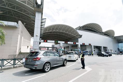 拱北口岸單日出入境車輛破6500輛次 大橋口岸去年進出口總值逾2700億 澳門力報官網