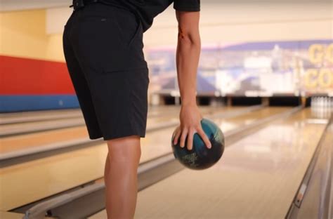 How To Curve A Bowling Ball A Guide To Spinning The Ball Like A Pro