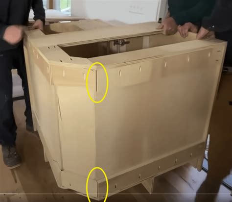 Intentional Gaps In Mitered Corner Rwoodworking