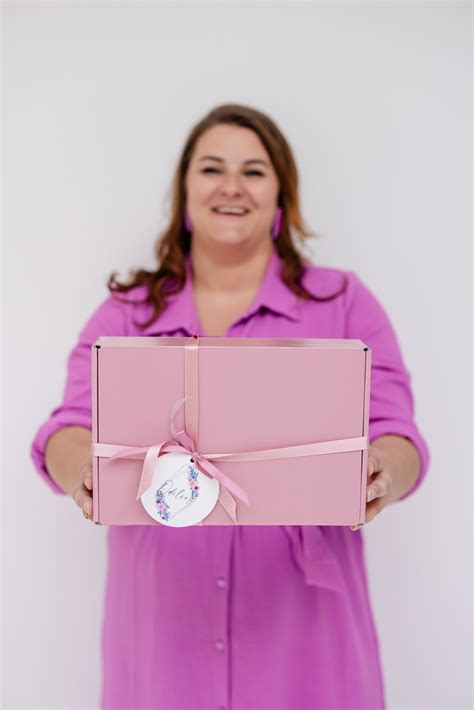 Bella Luna Bella Luna Added A New Photo