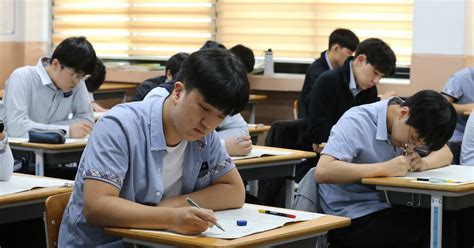 문제푸는 고3 학생