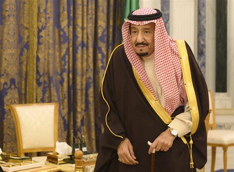 الملك سلمان يصدر أوامر ملكية أبرزها إعادة تكوين هيئة كبار العلماء ومجلس