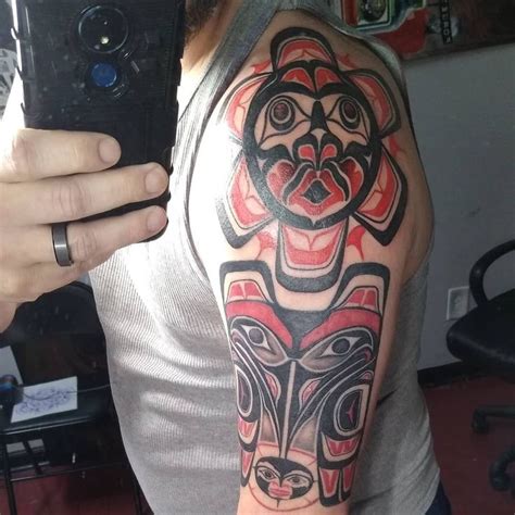 Raven And Sun Haida Tattoo Leg Tattoo Men Tattoos For Guys Tattoo