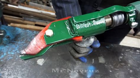 Самодельная насадка на дрель для быстрой резки металла