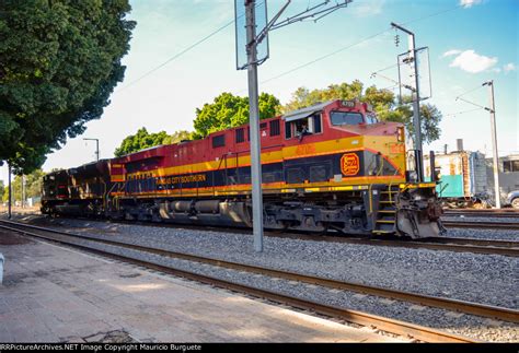 Kcs Es44ac And Kcsm Sd70ae Locomotives
