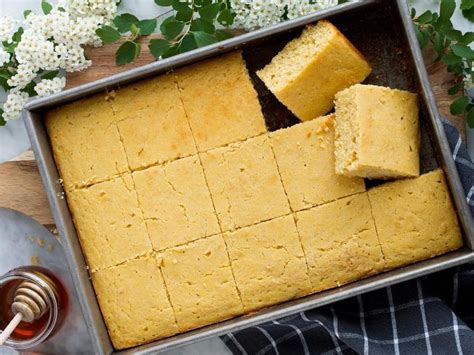 طرز تهیه نان ذرت اسفنجی خانگی ساده 16 عدد آموزش آشپزی آنلاین R