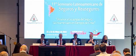Mesa De Apertura Del 11º Seminario De Seguros Y Reaseguros Mercado