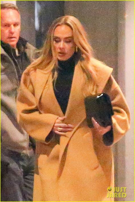 Adele Heads Out After Grabbing Dinner In Santa Monica Photo 4905089 Adele Photos Just Jared