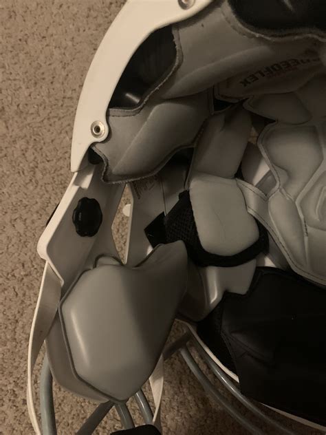 Used Youth Medium Riddell Speedflex Helmet Sidelineswap