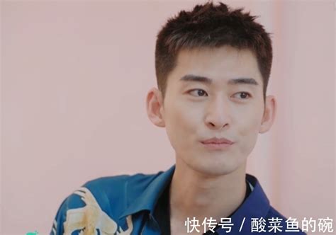 你们在笑孟子义唱歌跑调，我却被张翰的行为磕到了 360娱乐，你开心就好
