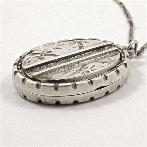 Antique Victorian Sterling Silver Hand Engraved Leaves And Stem Locket