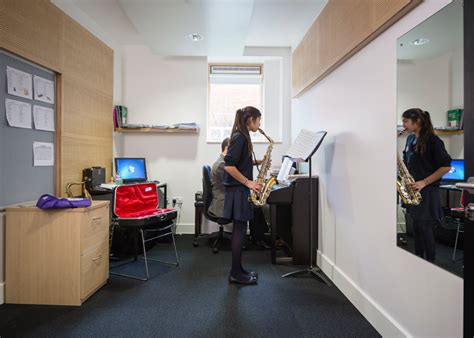 Hawkinsbrown Finds Musical References For School Recital Hall