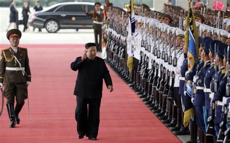 Kim Jong Un Looking At Things Cake