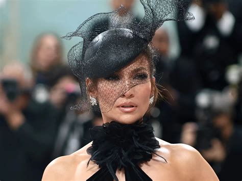 استقبال اندک از کنسرت‌های جنیفر لوپز به تغییر برند منجر شد