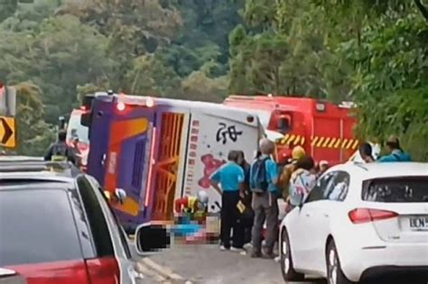 快訊》遊覽車經太平山疑「剎車失靈」翻覆！1女命危「急救無效亡」11人送醫 風傳媒 Line Today