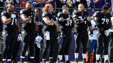 Nfls National Anthem Protest Slowly Cooling Opinions Remain Sharply