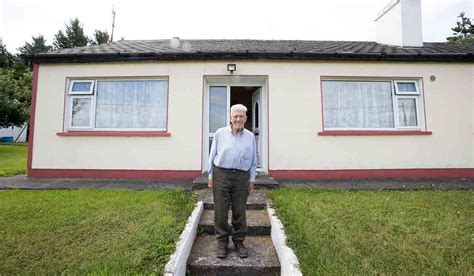 Its Not Easy Ill Couple In Their 80s Fighting The State For Home