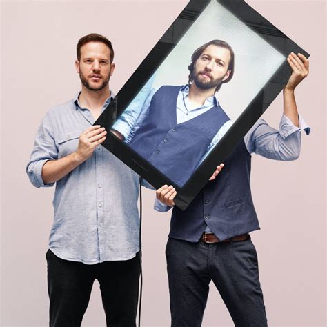 Wenn Der Fotograf Sagt Du Darfst Nicht Lächeln Und Du Deshalb Schon