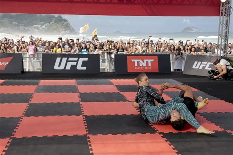 Ufc 190 Open Workout Photos Mma Fighting