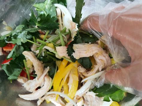 잣 겨자소스와 닭가슴살로 쉽게 만드는 닭고기 초계냉채 잣 겨자소스와 닭가슴살로 쉽게 만드는 닭고기 초계냉채