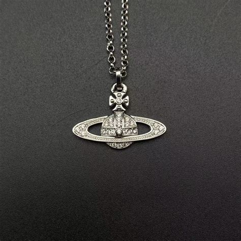 Us 27 50 Classic Saturn Gem Necklace Direct