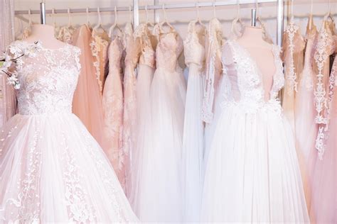 Wedding Dress Style Guide Classic Silhouettes And More Yeah Weddings