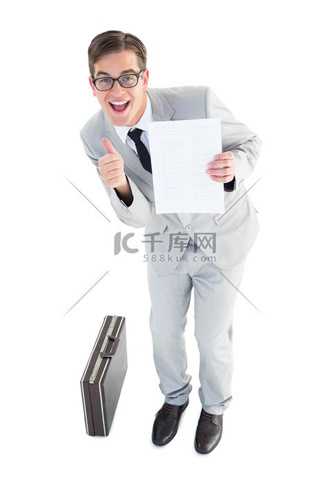 令人讨厌的商人向相机展示页面高清摄影大图 千库网