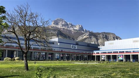 Stmicroelectronics Unveils Silicon Photonics Bicmos Technologies To