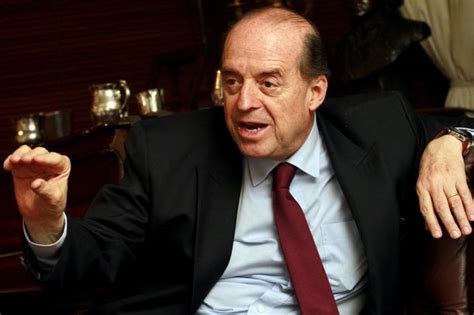 Petro designa como canciller al exnegociador de paz Álvaro Leyva Durán