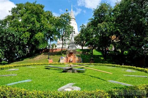 Cambodia Pictures Wat Phnom Historical Site Phnom Penh