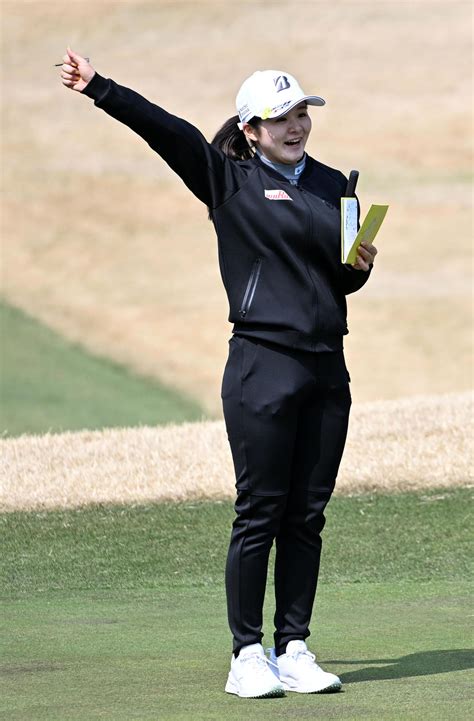 コロナ陽性で前週欠場の川崎春花「びっくりした。ガチか、みたいな」試合勘なくワクワクと不安 国内女子ゴルフ写真ニュース 日刊スポーツ