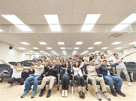 屏東大店長10年有成 百人搶報名 地方新聞 中國時報