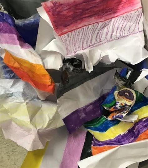 Casey Scott Despiden A Maestra Por Revelar Que Es Pansexual