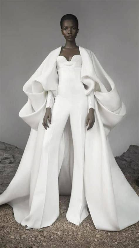 Sassy Suit Idee Di Moda Moda Barocca Modelli Di Moda