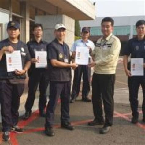 騎電動自行車要戴安全帽 楊梅分局關懷移工宣導交通新法 Enews新聞網