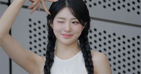 Xinyus Stubbly Pits 👅 Triples R Kpoparmpit